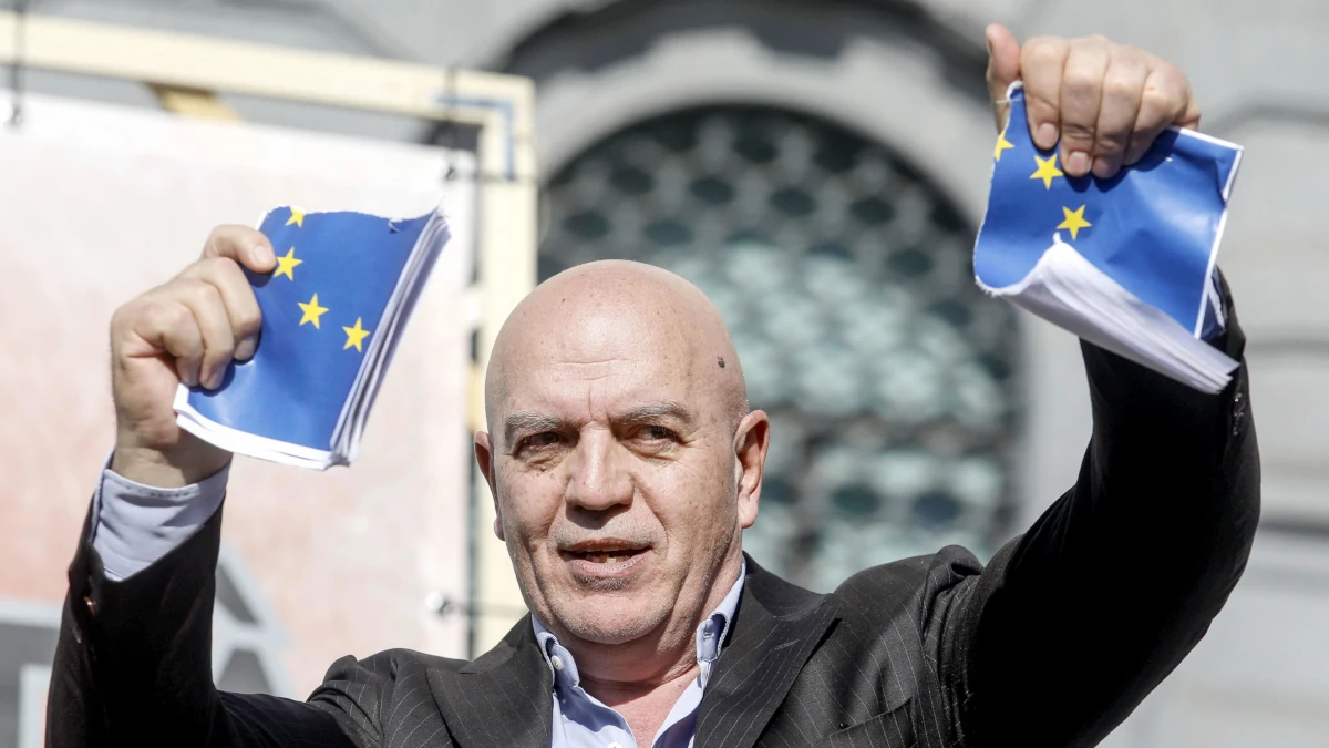 Pensavate fosse dissenso, invece era Marco Rizzo - Tempi